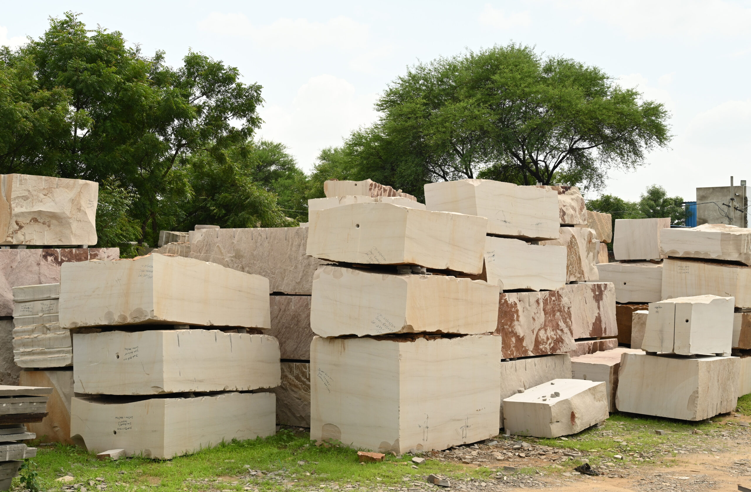 Pearl Ivory – Stones